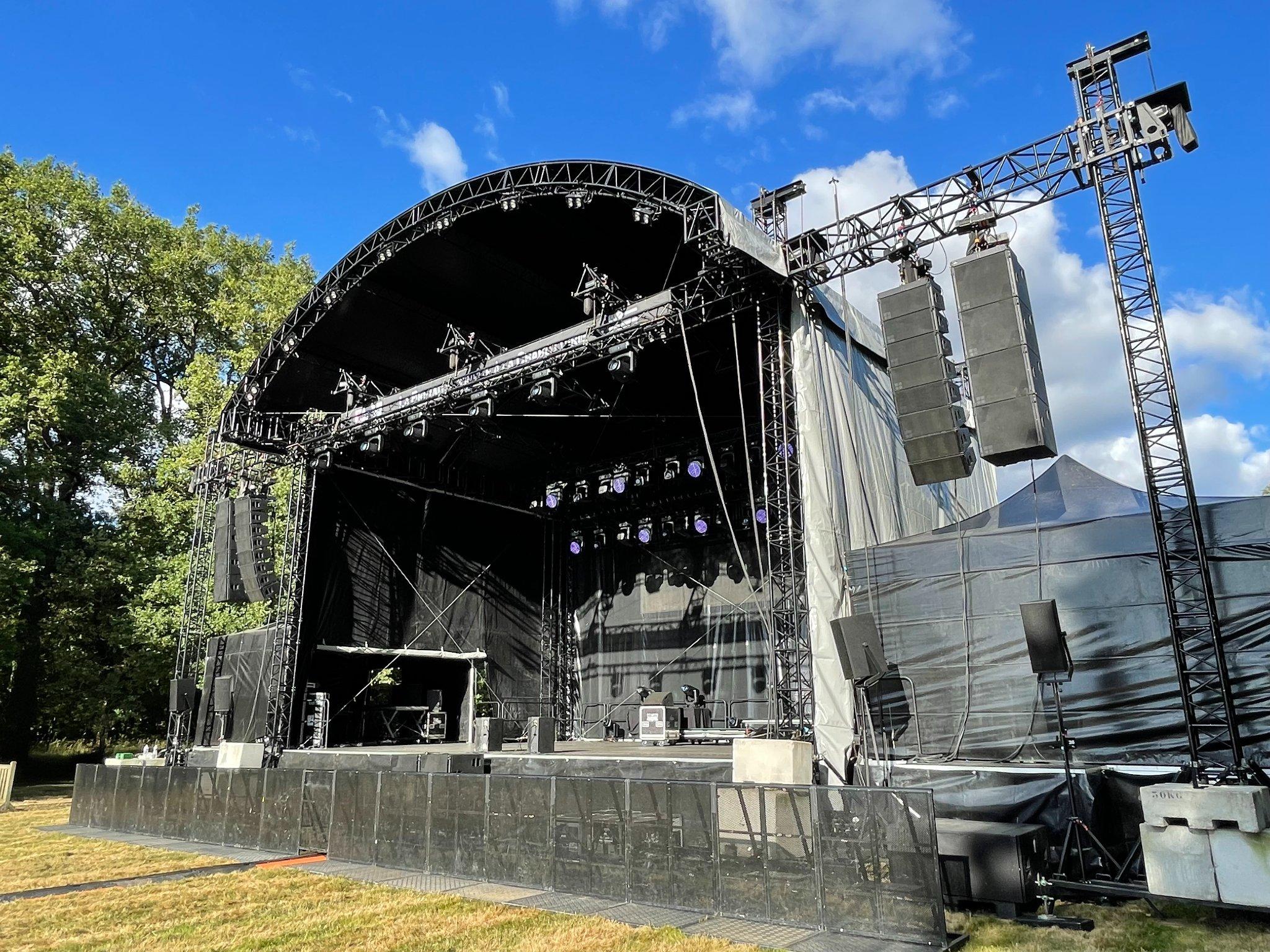 Location, vente de matériels scéniques - MULTISCÉNIC